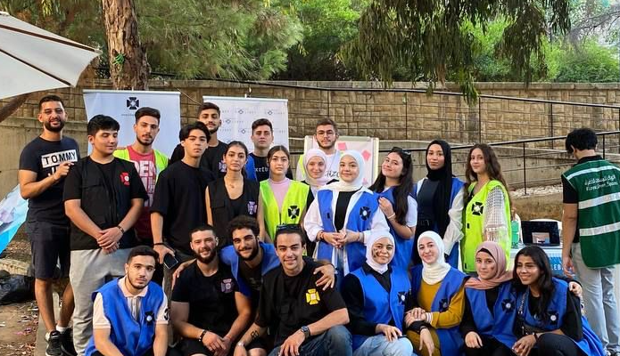 نحن متطوعون/ات : متطوعون في العمل